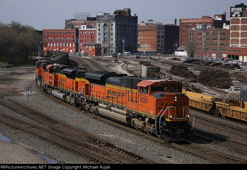 BNSF 9229